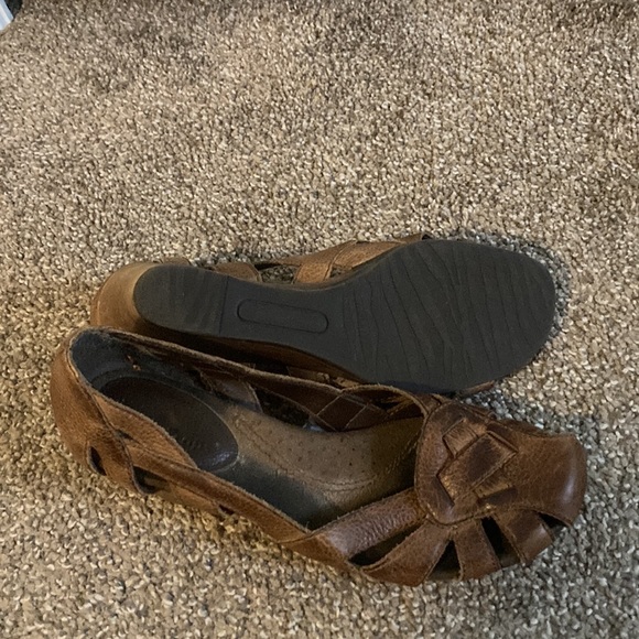 BareTraps | Shoes | Unique Bare Traps Brand Wedge | Poshmark